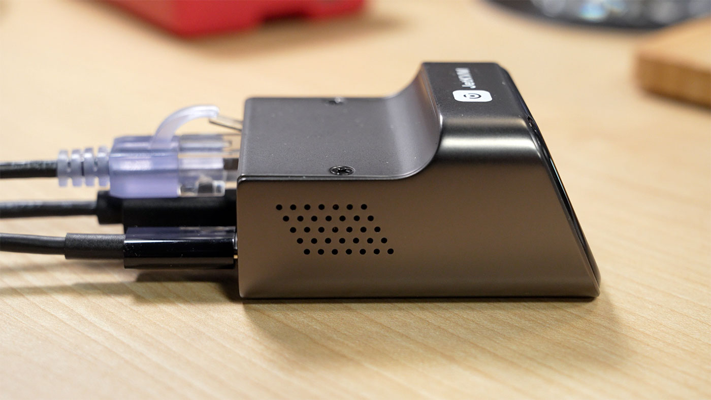 JetKVM: tiny IP KVM that's not an Apple Watch - Jeff Geerling