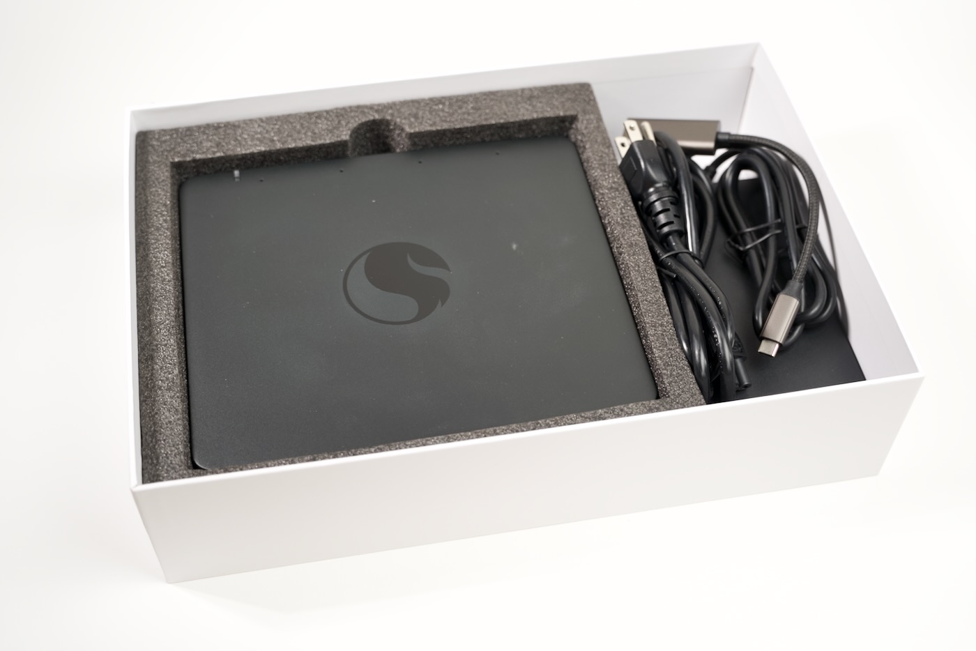 Qualcomm Snapdragon Dev Kit for Windows Teardown (2024) - Jeff Geerling