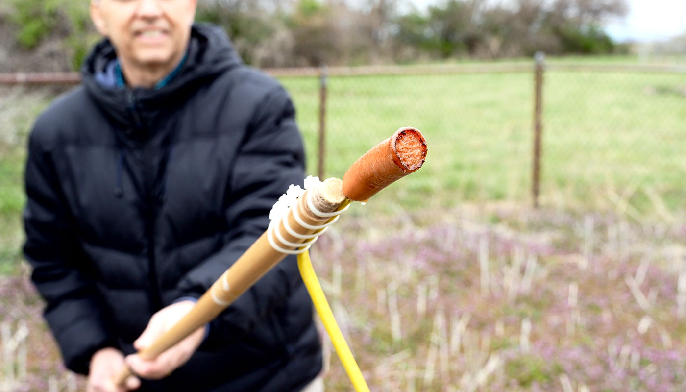 Talking Hot Dog gives new meaning to 'Ham radio' - Jeff Geerling